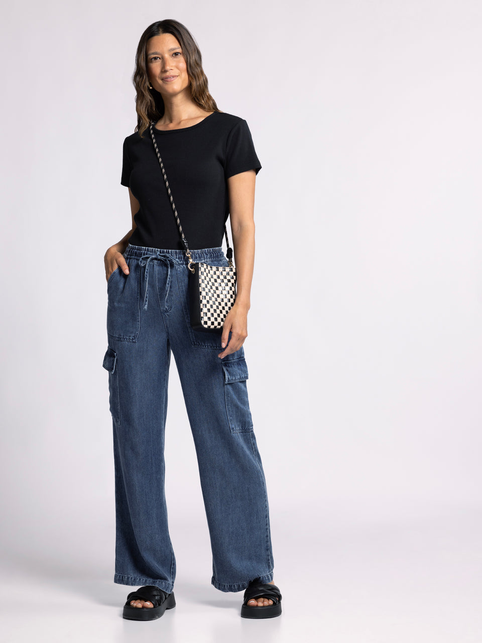 LEXI TEE – Thread & Supply